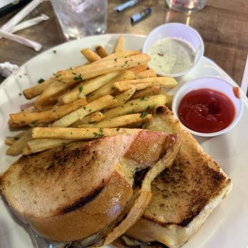 THE FOX RESTAURANT & BREWERY - Updated December 2025 - 380 Photos & 246 ...