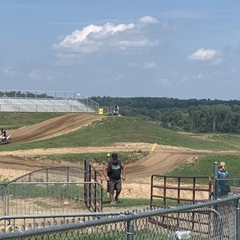 RED BUD TRACK’N TRAIL - Updated September 2025 - 43 Photos - 13638 N ...
