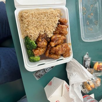 SESAME HOUSE - Updated December 2025 - 56 Photos & 120 Reviews - 2195 W ...