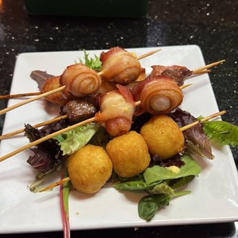 BAR-LY CHINATOWN - 471 Photos & 461 Reviews - 101 N 11th St ...