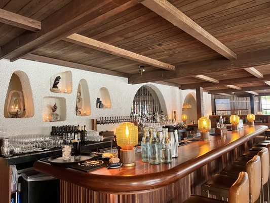 BLUEBIRD - Updated June 2025 - 211 Photos & 109 Reviews - 218 Lynx ...