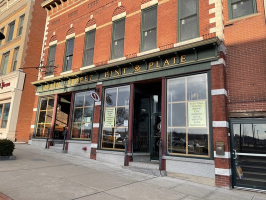 MAIN STREET PINT & PLATE - Updated March 2025 - 89 Photos & 131 Reviews ...