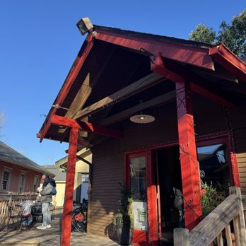 ISSAQUAH COFFEE COMPANY - Updated December 2025 - 419 Photos & 564 ...