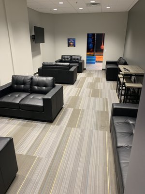 UPTOWN JUNGLE FUN PARK - 31 Photos & 48 Reviews - 1725 N Dysart Rd ...