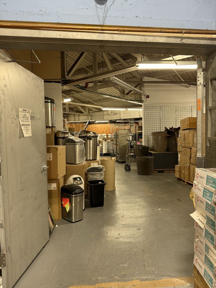 CITY LIQUIDATORS - Updated December 2025 - 213 Photos & 260 Reviews ...