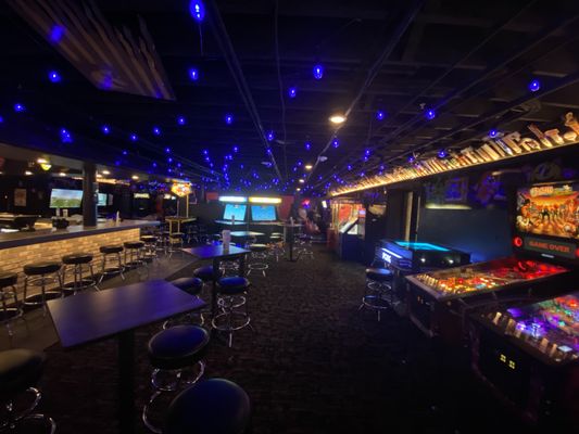 DOUBLE TAP BEERCADE - Updated November 2024 - 29 Photos - 121 E College ...