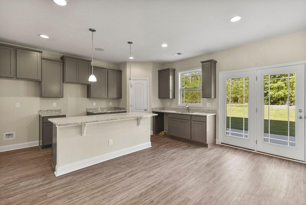 HURRICANE BUILDERS - Updated December 2025 - 28 Photos - 100 Corporate ...