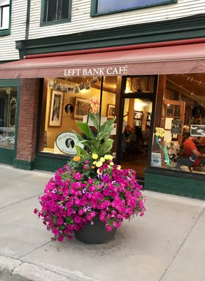 THE LEFT BANK CAFE - 83 Photos & 101 Reviews - 36 Broadway, Saranac ...