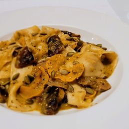 BUTCHER & BARREL GASTROPUB - Updated July 2024 - 126 Photos & 126 ...