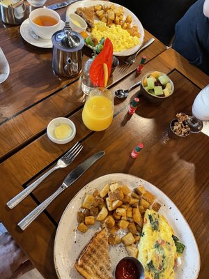 AG - Updated June 2024 - 297 Photos & 227 Reviews - 181 Peachtree St NE ...