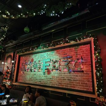 THE CAPITAL ROOM - Updated October 2025 - 78 Photos & 29 Reviews - 102 ...