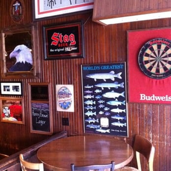 STAGGER INN - Updated June 2025 - 31 Photos & 58 Reviews - 104 E ...