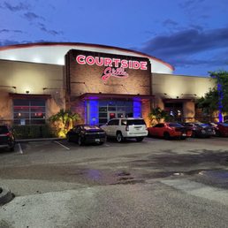 COURTSIDE GRILLE - Updated July 2025 - 370 Photos & 382 Reviews - 110 ...