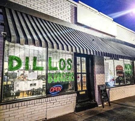 DILLOS BURGER BUS - Updated November 2025 - 33 Photos & 10 Reviews ...