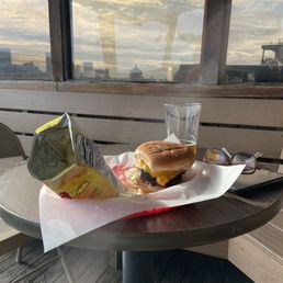 CITY VIEW TAVERN - Updated July 2025 - 143 Photos & 167 Reviews - 403 ...