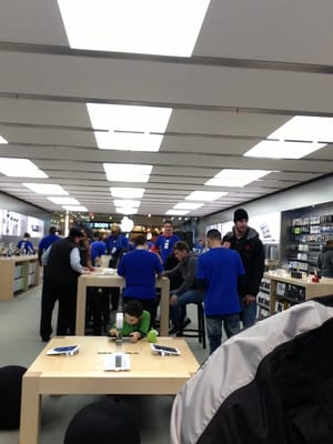 APPLE STORE - OTTAWA - Updated December 2025 - 29 Reviews - 100 ...