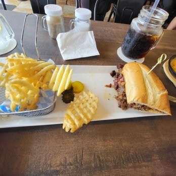 DA BURGER WING HUB - Updated November 2024 - 238 Photos & 80 Reviews ...