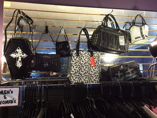 SECRET OKTOBER - Updated August 2024 - 36 Reviews - 4411 Russell Dr ...