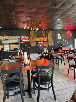 CRAWFISH AND CHILL - Updated January 2026 - 29 Photos & 22 Reviews ...