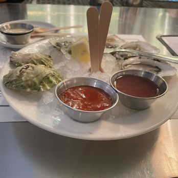 MERMAID OYSTER BAR - Updated September 2024 - 305 Photos & 144 Reviews ...