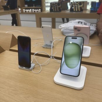 APPLE - MEMORIAL CITY - Updated December 2025 - 68 Photos & 245 Reviews ...