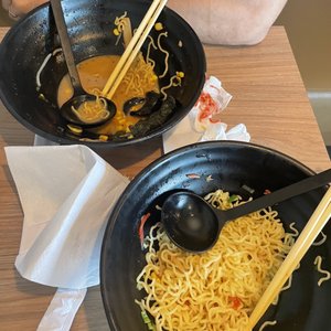 TOKEN RAMEN & KUNG FU TEA - 143 Photos & 94 Reviews - 401 S Dale Mabry ...