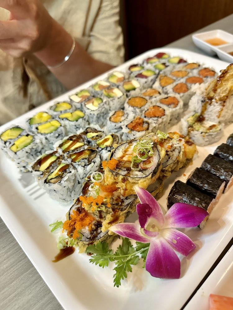 GUJI - Updated December 2025 - 110 Photos & 25 Reviews - 311 Boston ...