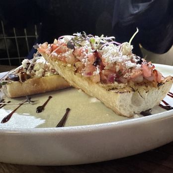 TAPS PUBLIC HOUSE - Updated April 2025 - 85 Photos & 41 Reviews - 6570 ...