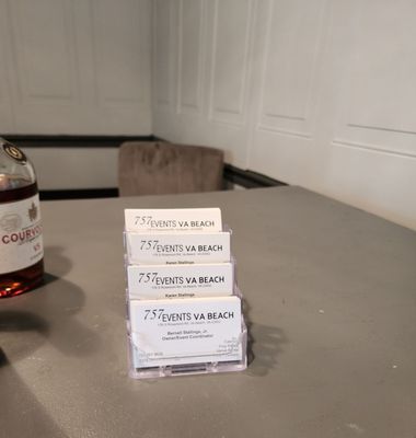 757 EVENTS - Updated January 2026 - 10 Photos - 176 S Rosemont Rd ...