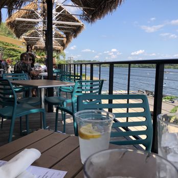 BEACH HOUSE - Updated May 2024 - 160 Photos & 191 Reviews - 2301 E Lake ...