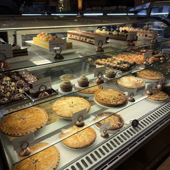 FALLS BUFFET - Updated January 2026 - 460 Photos & 353 Reviews - 37500 ...