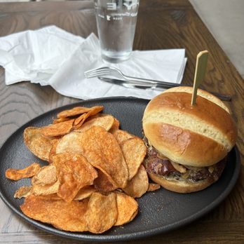 TRAX BURGERS AND BAR - Updated December 2025 - 127 Photos & 48 Reviews ...