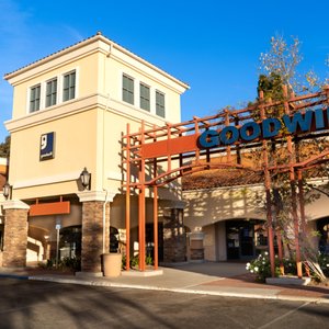 GOODWILL RETAIL STORE & DONATION CENTER - Updated December 2025 - 44 ...