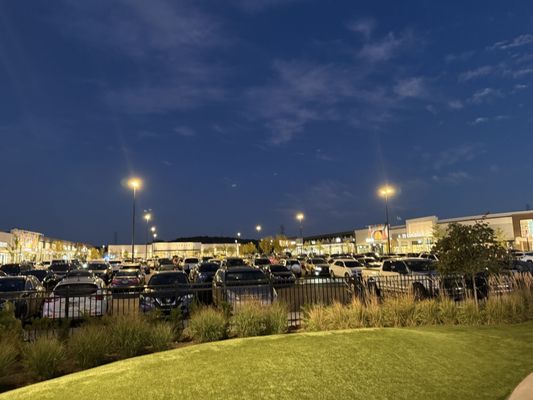 TANGER OUTLETS NASHVILLE - Updated December 2025 - 58 Photos & 29 ...