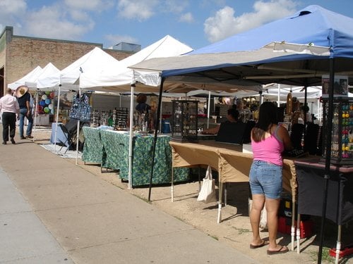 FIRST THURSDAY SOUTH CONGRESS - Updated October 2025 - 30 Photos & 29 ...