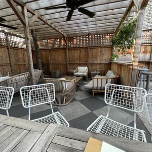 THE HI-LO - 30 Photos & 28 Reviews - 1108 N California Ave, Chicago ...