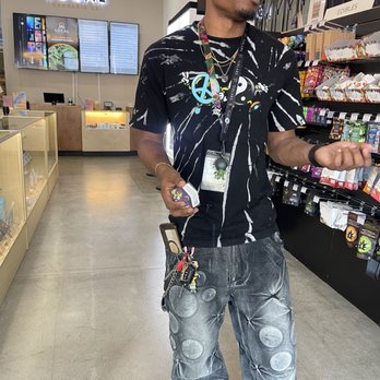 LOCAL CANNABIS COMPANY - Updated March 2025 - 31 Photos & 30 Reviews ...