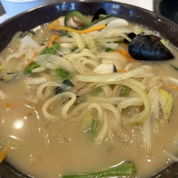 PAN HOLIC - Updated April 2025 - 106 Photos & 82 Reviews - 955 E Birch ...