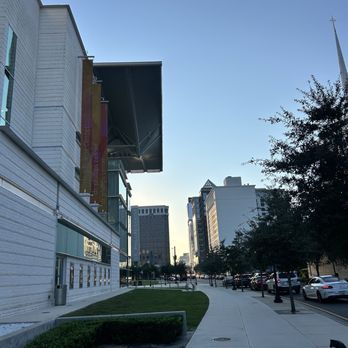 JUDSON’S LIVE - Updated March 2025 - 133 Photos & 30 Reviews - 445 S ...