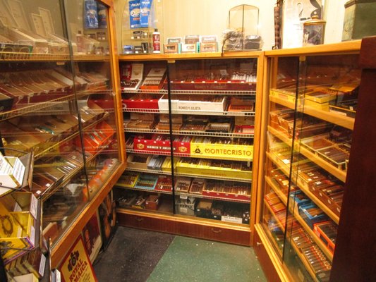 L J PERETTI CO - Updated September 2024 - 28 Photos & 96 Reviews - 2 1/ ...