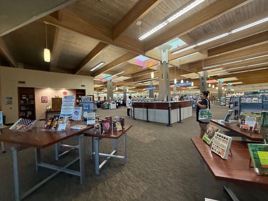 SCOTTSDALE PUBLIC LIBRARY - CIVIC CENTER - Updated May 2026 - 177 ...