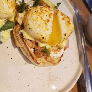 STACKED - 6840 McLeod Road, Niagara Falls, Ontario - Breakfast & Brunch ...