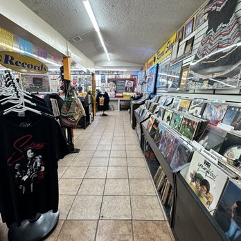 DEL BRAVO RECORD SHOP - Updated October 2025 - 63 Photos & 17 Reviews ...