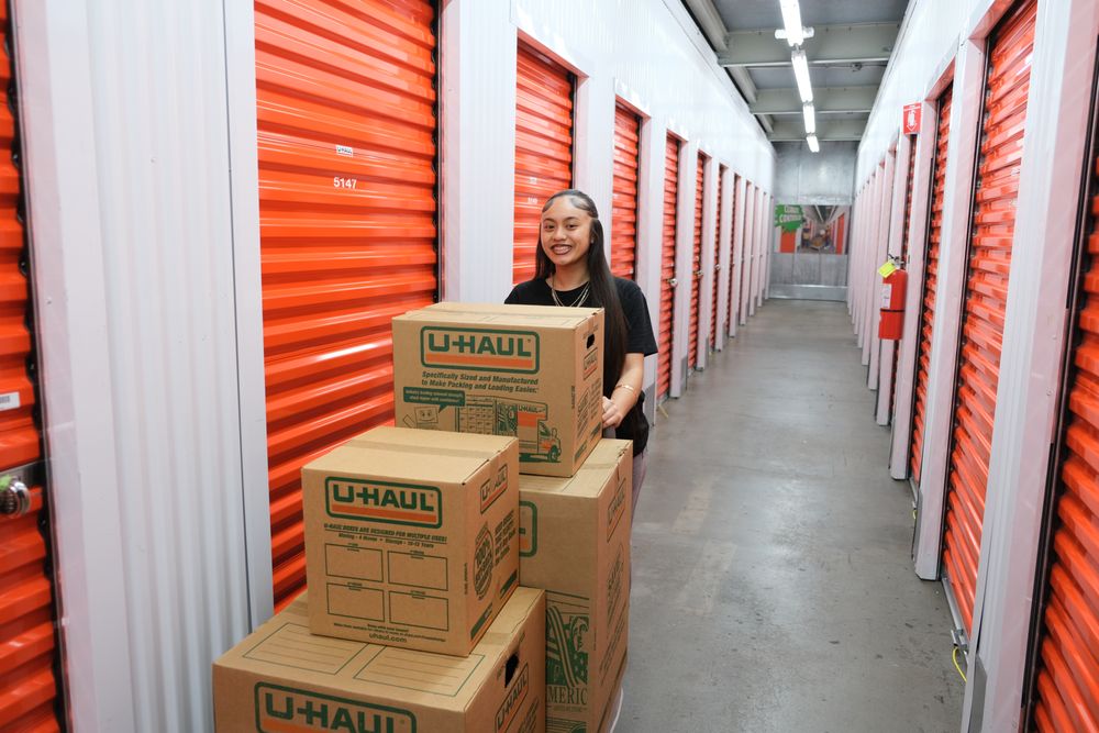 U-HAUL - Updated December 2025 - 40 Photos & 278 Reviews - 1525 Bryant ...