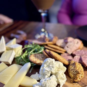 EDELWEISS PIZZA PUB PASTRIES - Updated May 2024 - 187 Photos & 100 ...