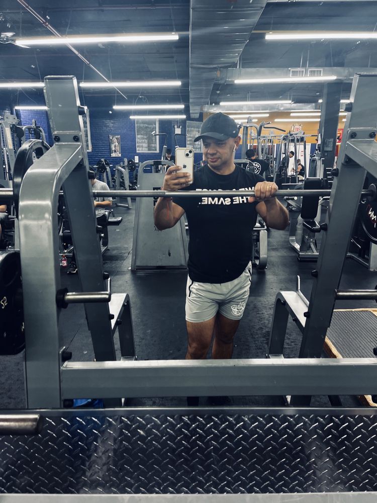 FORCE FITNESS CLUB - Updated September 2025 - 170 Photos & 78 Reviews ...