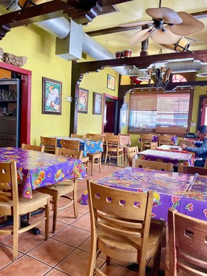 MAMA ROOMBA - Updated December 2025 - 458 Photos & 572 Reviews - 1814 ...