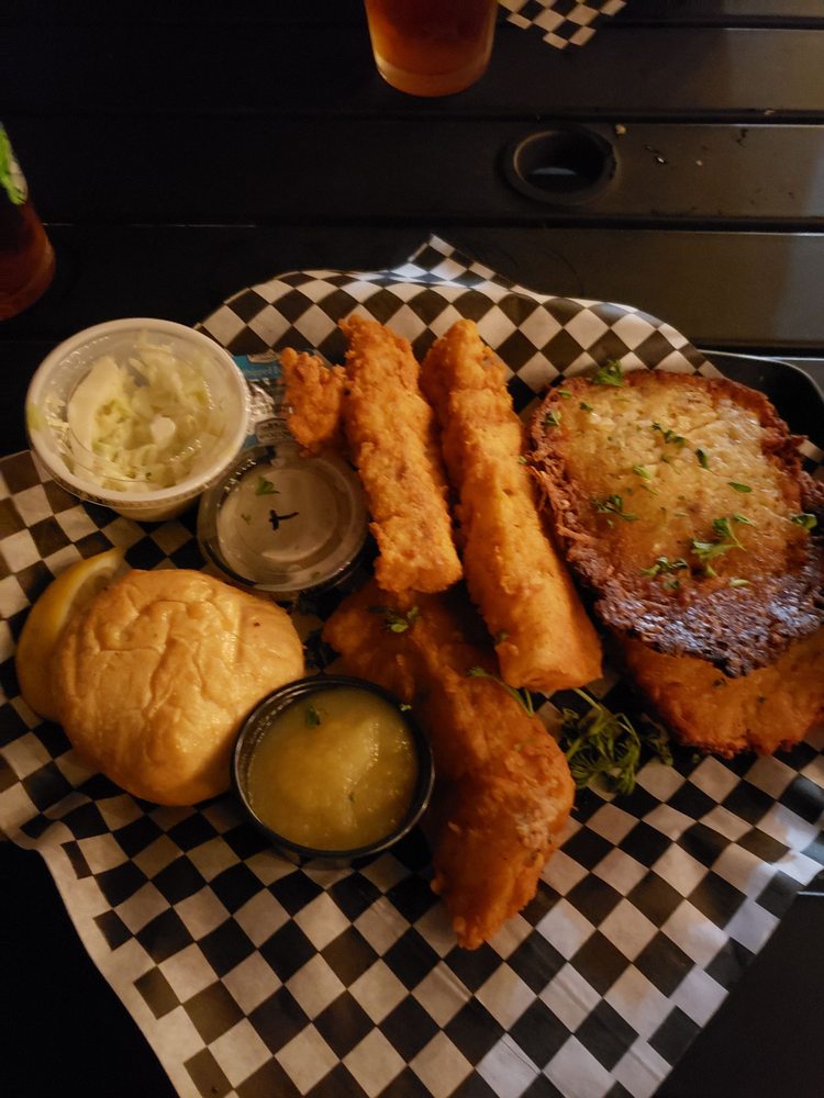 TURTLE LAKE TAP & GRILL - Updated December 2025 - 51 Photos & 23 ...