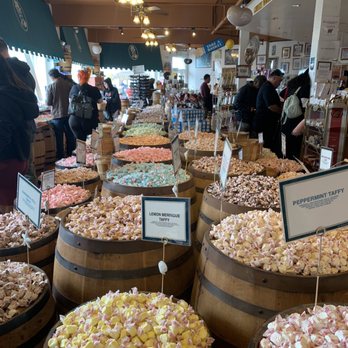 CANDY BARON - Updated July 2025 - 307 Photos & 149 Reviews - 2 Beach St ...