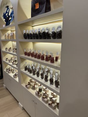 ATELIER COLETTE - Updated February 2025 - 14 Photos - 10 Beacon St ...